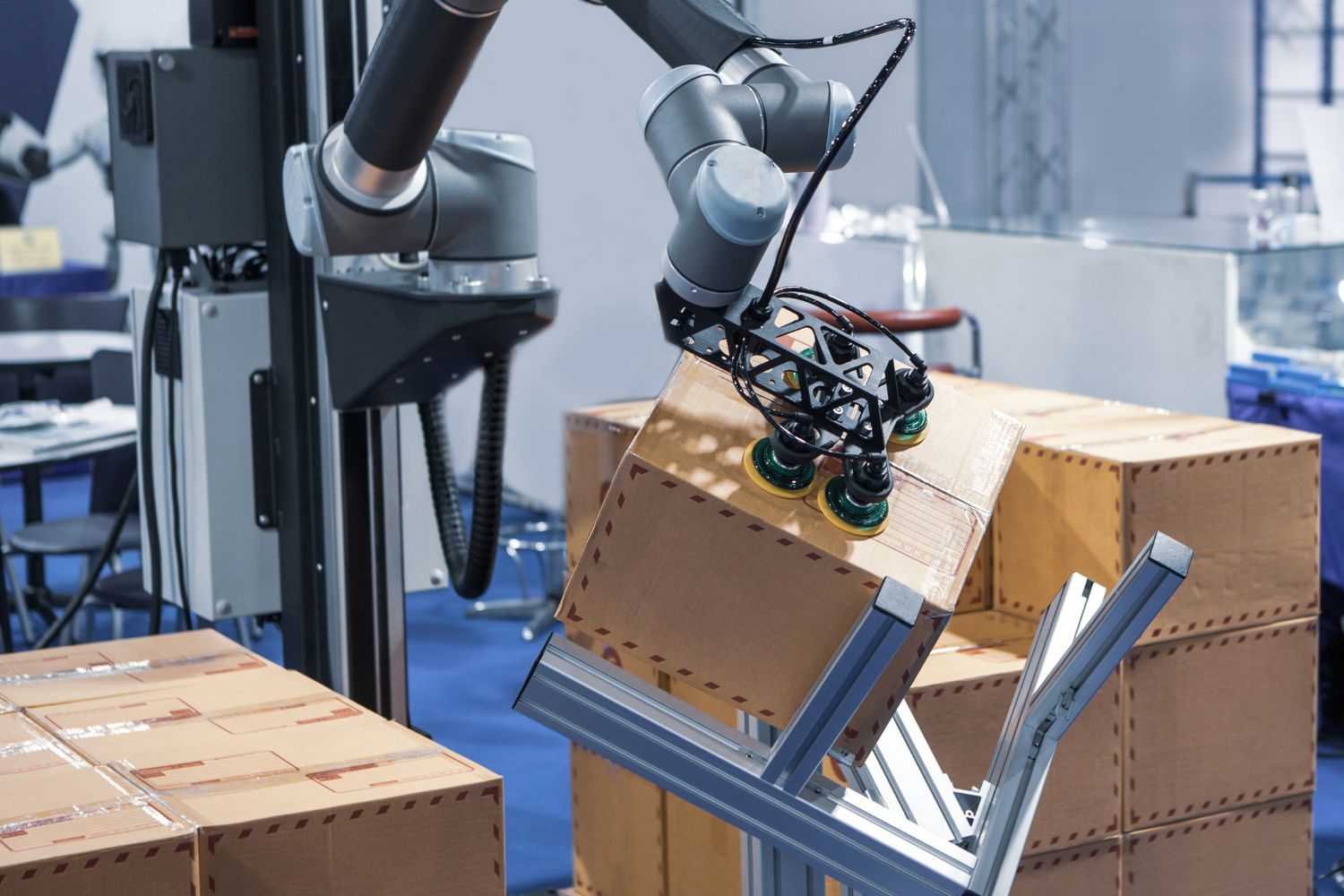 Different types of Industrial Material handling Systems